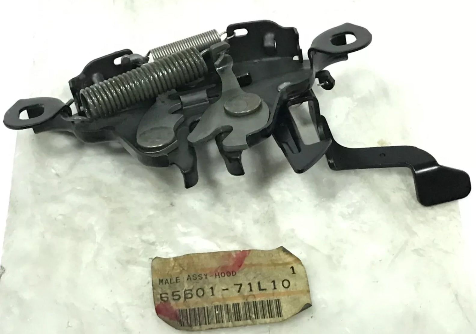 NISSAN CEFIRO A31 Hood Frame Lock genuine parts – Partsaddiction